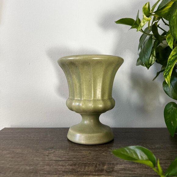 Haeger | Accents | Vintage Green Ceramic Pleated Urn Style Planter By ...